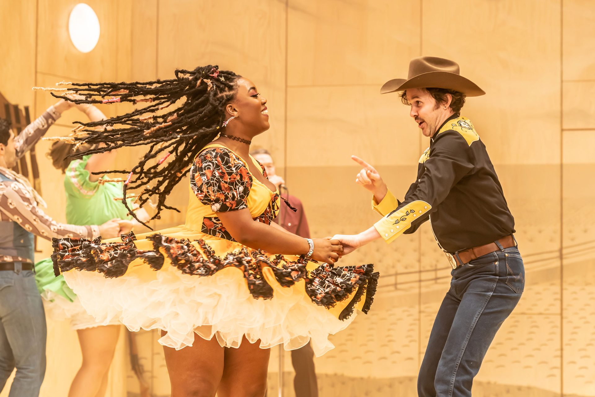Oklahoma - review • Afridiziak Theatre News