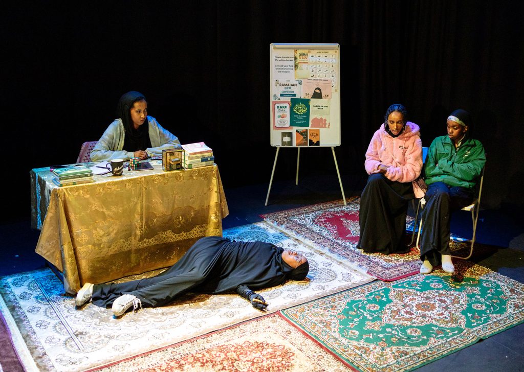 Dugsi Dayz by Sabrina Ali - review • Afridiziak Theatre News